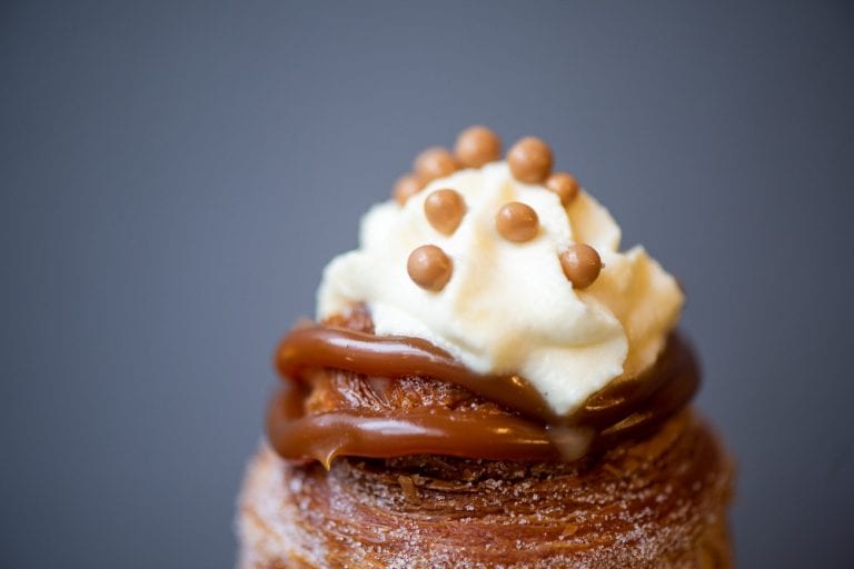 VANILLA & CARAMEL CRUFFIN – Bread Addiction